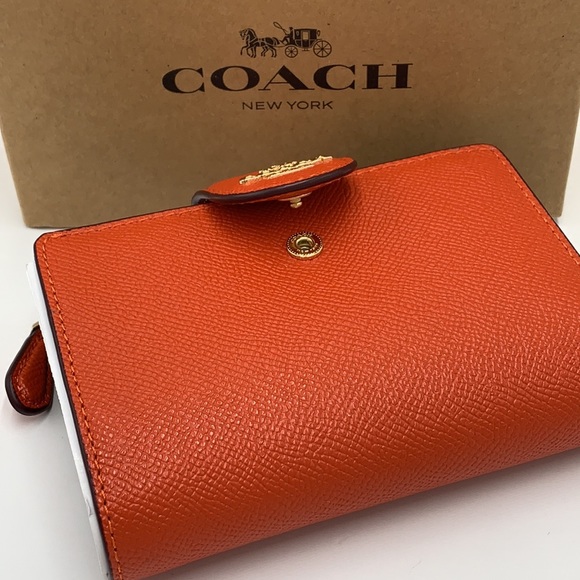 Coach | Bags | Coach Medium Corner Zip Wallet Gold Mango | Poshmark